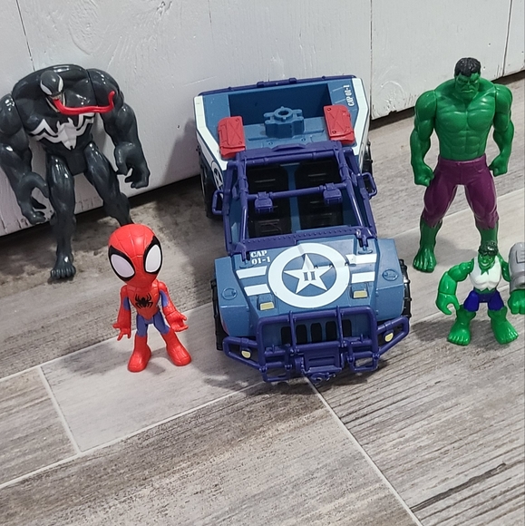 Hasbro | Toys | Captain America Shield Assault Vehicles And Figures ...